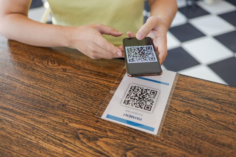 How QR Codes for Payments Revolutionize Transactions | QR.io Blog